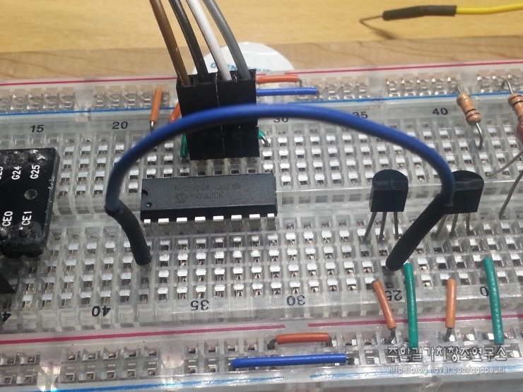 라즈베리 파이(Raspberry Pi) ADC(MCP3208) 온도, 빛센서 실험 : 네이버 블로그