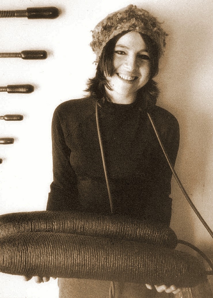 포스트 미니멀리즘의 화가 에바 헤세 : 네이버 블로그