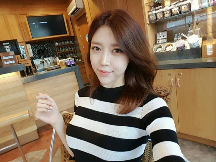 [ 모델 ] 최소미 1 피팅 모델 쇼핑몰 Ceo 전 아프리카tv에서 Bj 민아로 활동 베이글녀 인스타그램 비키니