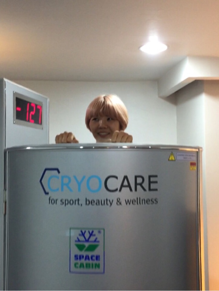 Cryocare 영하130도 3분세션 스포츠리커버리 크라이오사우나 냉동캡슐 크라이오테라피 크라이오케어 질소샤워 염증감소 운동선수 ...