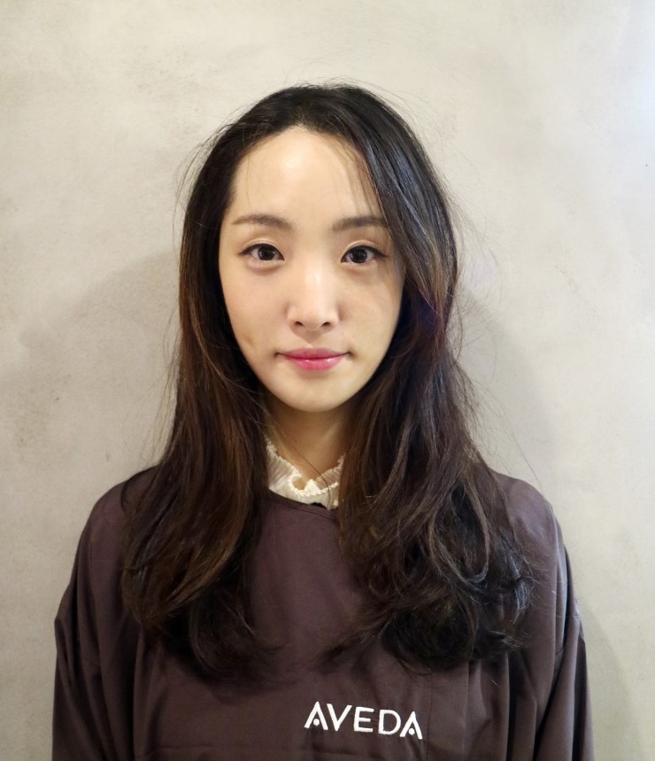 긴얼굴형 헤어스타일 굵은웨이브펌으로 미모 Up 아베다컨셉살롱상수동미용실 리파이너리 네이버 블로그