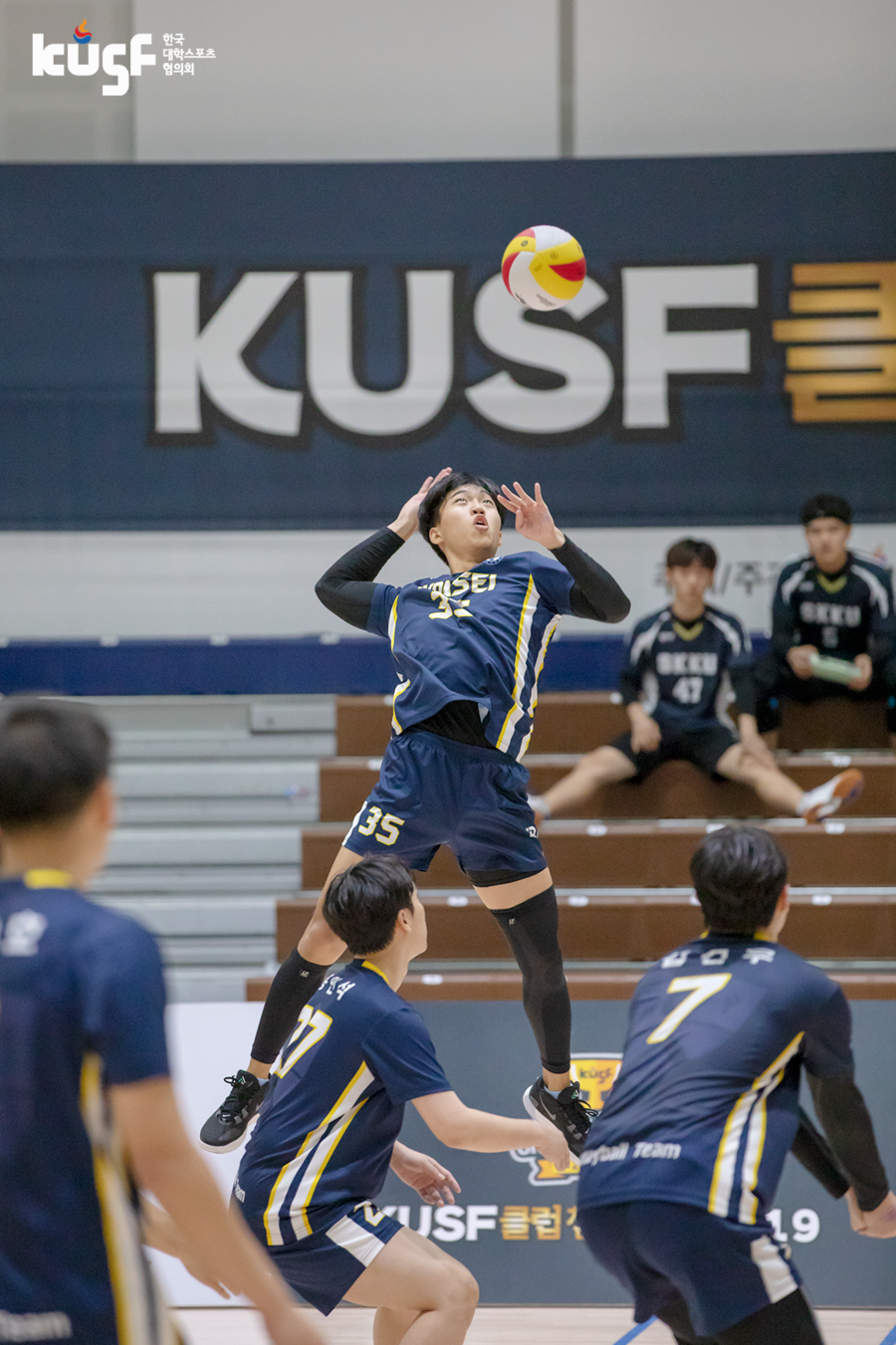 [KUSF 배구 클럽챔피언십 2019] 연세대, 수원대 상대로 8강 진출의 쾌거를 이루다 : 네이버 블로그