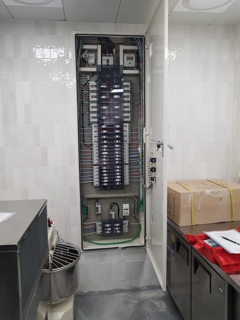 서울시 모 백화점 납품현장계량기 분전반 분전함 스텐함 기성함 수배전반 전기 분전반제작 수배전반제작 전기분전함 콘트롤박스