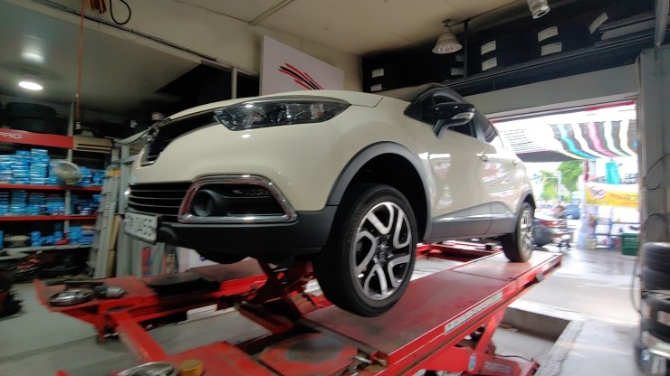 [안산] 르노삼성 QM3 205 55 17 솔루스TA31 타이어교환 휠얼라이먼트 조정 [타이어프로 와동점] : 네이버 블로그