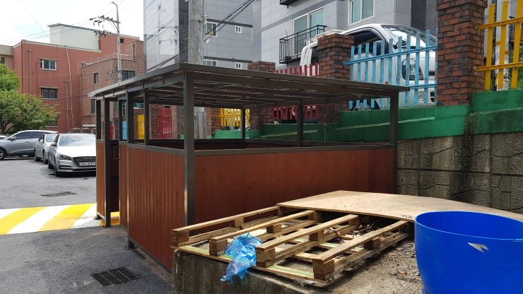 경기도 남양주시 퇴계원초등학교에 설치한 제이플랜 학교재활용분리수거장 학교분리수거장 학교쓰레기분리수거장 소개해 드립니다