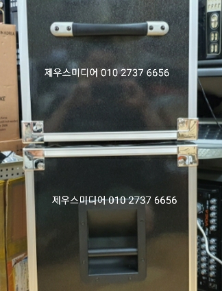 금영 KY KMS-150B 노래방반주기로 이동식 중고 노래방기계 앰프와 모니터 무선마이크에 스피커내장 일체 이동형 노래방기계 케이스로 가정용 업소용 중고 이동식 노래방기기 ...