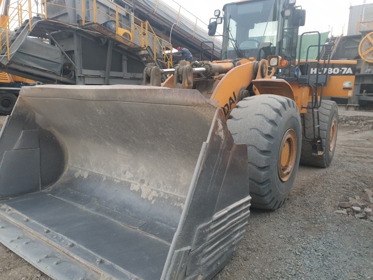 부산 건설기계 포크레인 크래인 휠로우더 굴삭기 전문정비업체/대형차소음기청소 대형트럭DPF클리닝 대형버스DPF크리닉 자일대우버스 ...