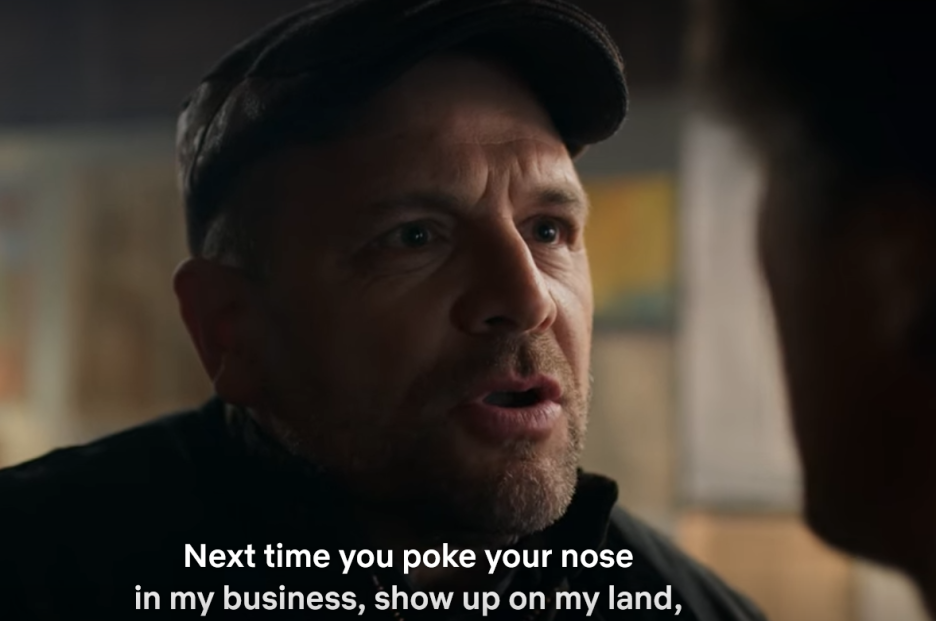 [생활영어 × 뉴텝스] stick(poke) one's nose (in/into~) : (~에 쓸데없이∙지나치게) 끼어들다 ...