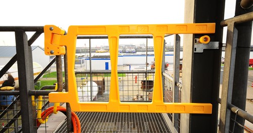 INTREPID - UNIVERSAL GRAVITY-CLOSING INDUSTRIAL SAFETY GATE (UDG22 ...