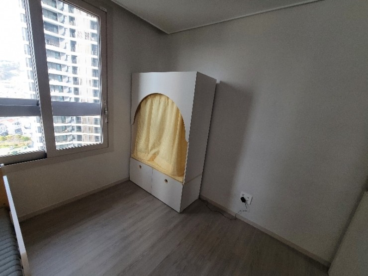 리바트키즈 설치후기 집속의 작은집 플레이하우스 침대 2 대 집모양 옷장핑크 몰리 키즈 1200 아치형 벤치 수납장