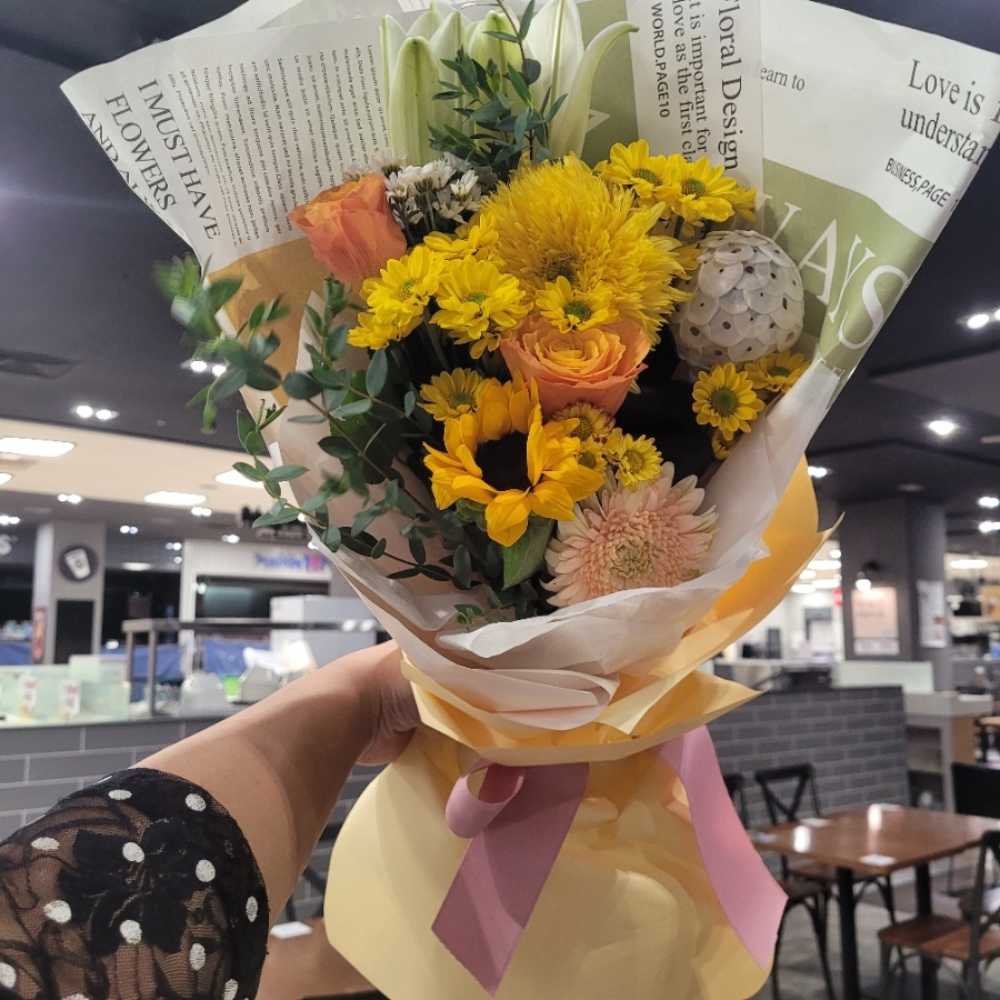용두공원꽃집 해바라기꽃다발 예쁜꽃다발 축하꽃다발 기념일꽃다발 주황장미꽃다발 동대문꽃집 제기동꽃집 마장동꽃집 장안동꽃집 이문동꽃집